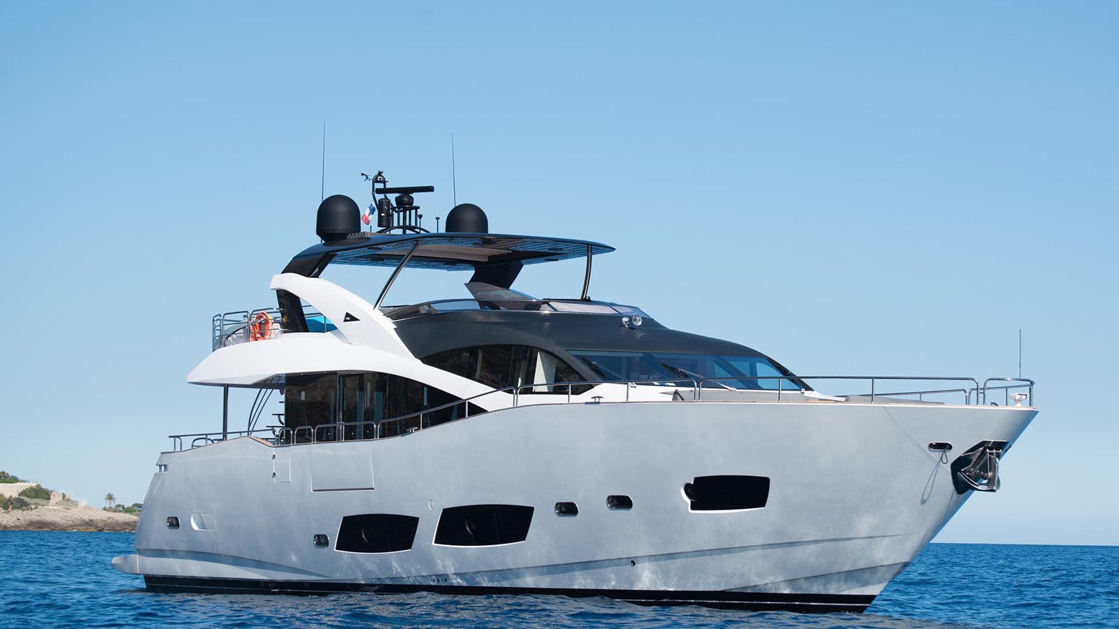 Eck yacht (Sunseeker, 28.15m, 2013)